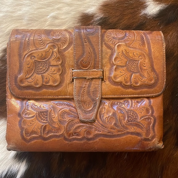 Vintage | Bags | Vintage Hand Tooled Leather Clutch Accordion Style ...